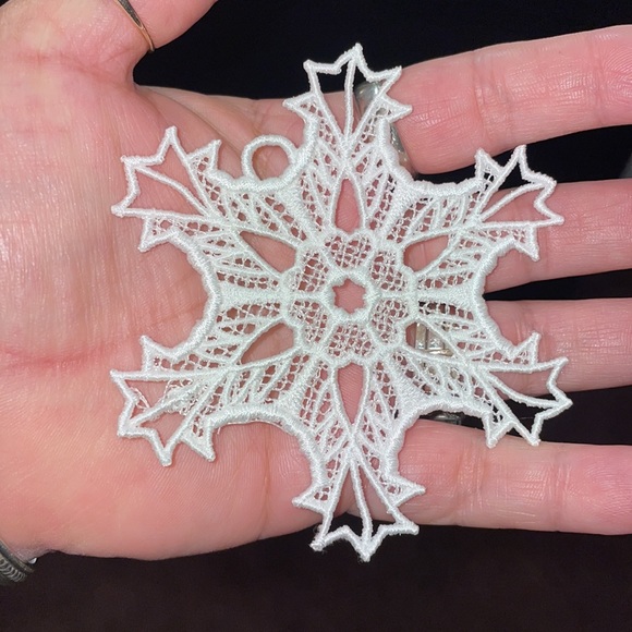 Holiday | Smoke Flake Free Standing Lace Ornament Set Of 8 One Of A ...